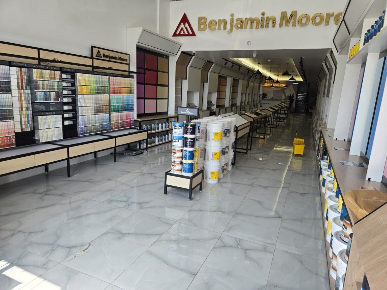 STORE LOCATOR – Benjamin Moore | Exterior Paints